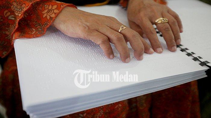 Berita Foto: TADARUS Al-Quran dan Tausiah, Puluhan Tunanetra di Medan ...