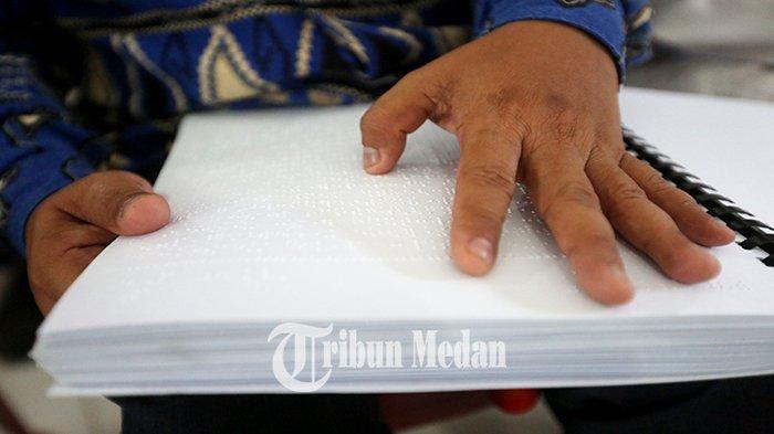 Berita Foto: TADARUS Al-Quran dan Tausiah, Puluhan Tunanetra di Medan ...