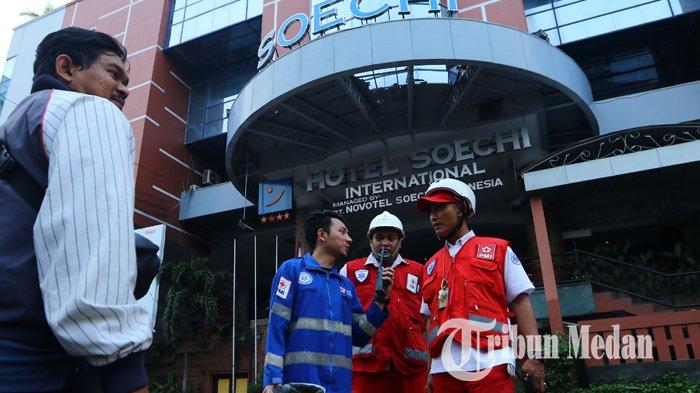 Berita Foto: Seorang Pekerja Perawatan Hotel Soechi Terjatuh dari Atap ...