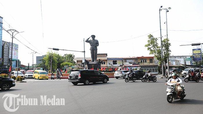 Berita Foto: Gubsu Edy: Saya Bangga, Jalan Jamin Ginting Dinobatkan ...