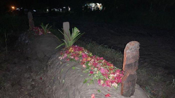 17 Kuburan Lengkap dengan Nisan Muncul di Tengah Jalan Rusak, Warga ...