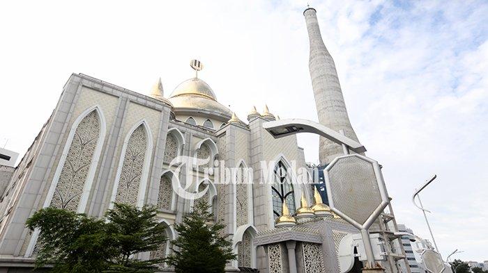 Berita Foto: TIDAK Ada Kejelasan, Proyek Gagal Lampu Pocong Masih ...
