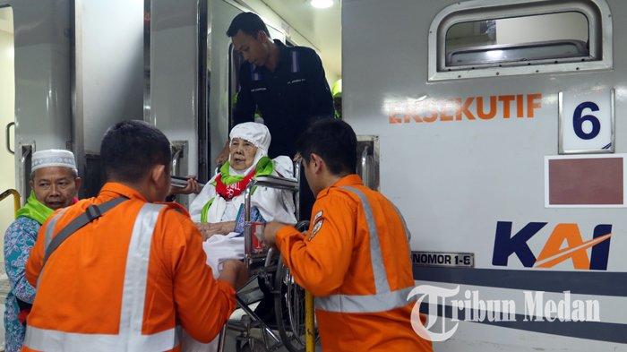 Berita Foto: KLB VVIP Rombongan Jemaah Calon Haji Labuhanbatu Tiba di ...