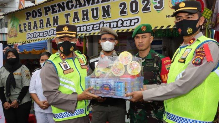 Ops Ketupat Toba 2023, Kapolres Siantar Pantau Pos Pam dan Pos Yan - Tribun-medan.com