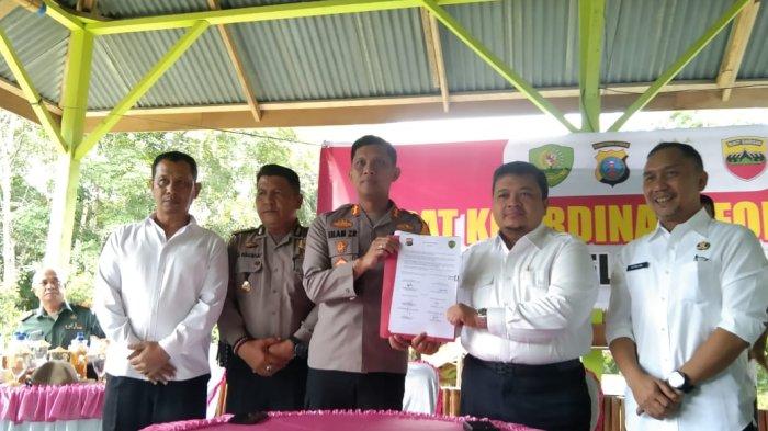 Kapolres dan Bupati Tapsel Tandatangani MoU Pembentukan Kampung Bebas Narkoba - Tribun-medan.com