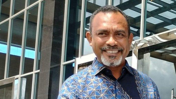 Profil Abdul Faris Umlati, Eks Bupati Raja Ampat Calon Gubernur Papua ...