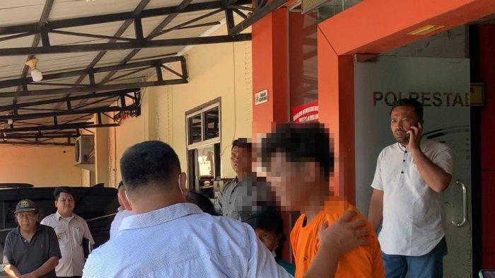 Remaja Ini Dijemput dari Sekolah dan Dianiaya, Diduga Lakukan Tindak ... Remaja Ini Dijemput dari Sekolah dan Dianiaya, Diduga Lakukan Tindak ...