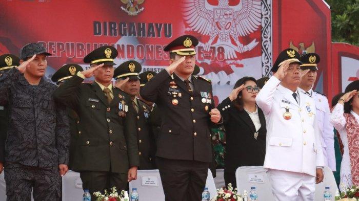 Kapolres Simalungun Ikuti Aubade Upacara Penurunan Bendera Merah Putih HUT Ke-78 RI - Tribun ...