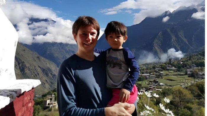 Sosok Bartek Czech, Suami Stella Christie Profesor Guru Besar Tsinghua University China - Tribun ...