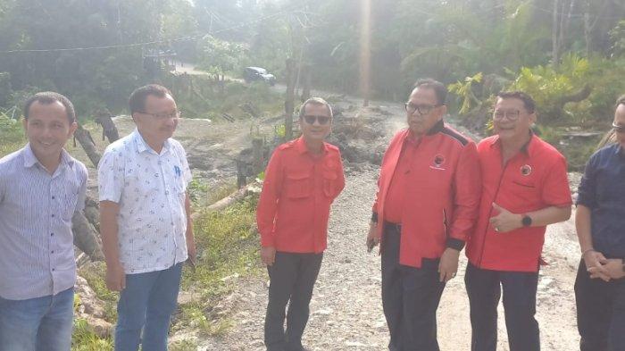 Baskami Ginting Minta Pemprov Sumut Segera Perbaiki Jalan Lolowua-Dola di Pulau Nias - Tribun ...