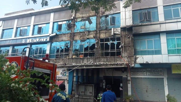 BREAKINGNEWS Batari School di CBD Polonia Kebakaran, Begini Penjelasan ...