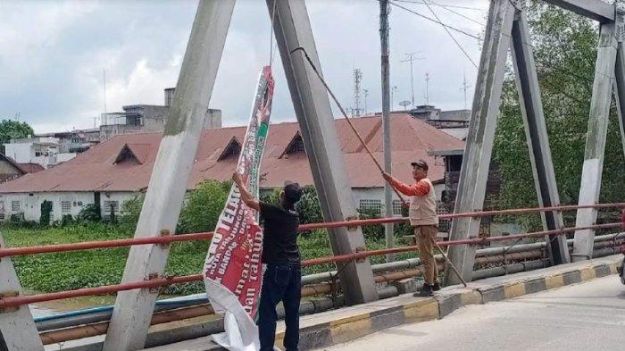 Bawaslu Tertibkan APK selama Masa Tenang Pemilu 2024 - Tribun-medan.com