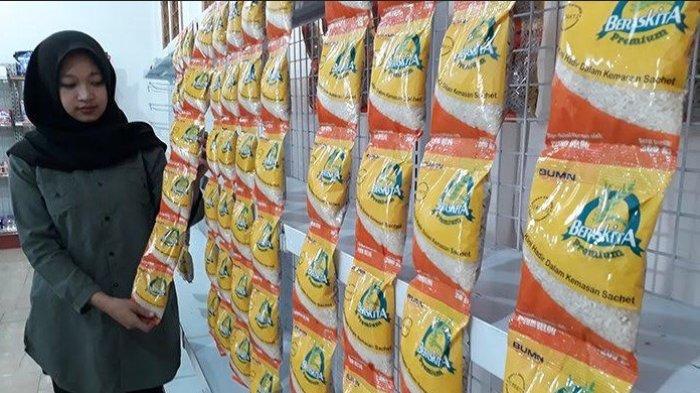 Bulog akan Jual Beras Sachet Ukuran 200 Gram, Harga mulai Rp 2500 - Tribun-medan.com