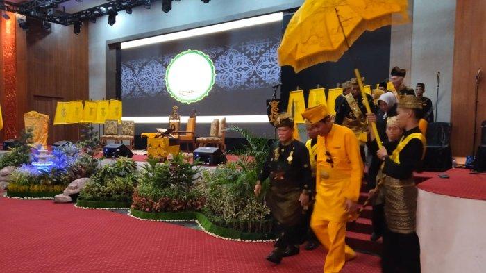 Bupati M Ali Yusuf Siregar Dapat Gelar Kehormatan Kesultanan Datuk Sri ...