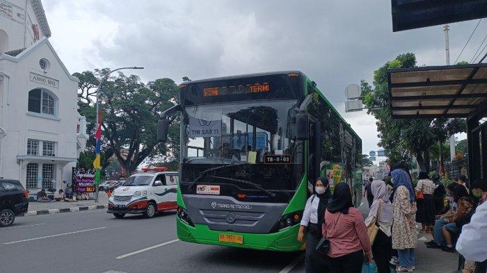 Mulai Hari Ini, Bus Trans Metro Deli Berbayar, Kecuali Pelajar dan ...