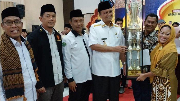 Wakil Bupati Tutup Perhelatan MTQ ke-21 Tingkat Kabupaten Pakpak Bharat, Kecamatan Salak Juara ...