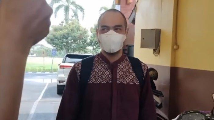 Ferry Irawan Stres Imbas Kasus KDRT, Kini tak Bisa Lagi Masuk ke Rumah Venna Melinda - Tribun ...