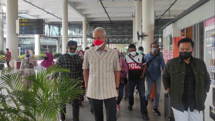 BREAKING NEWS Ganjar Pranowo Sambangi Kota Medan, PDI Perjuangan Sumut ... BREAKING NEWS Ganjar Pranowo Sambangi Kota Medan, PDI Perjuangan Sumut ...
