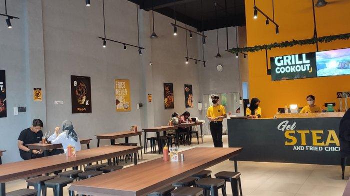 Get Steak and Fried Chicken, Sediakan Makanan Kekinian, Bisa Refil ...