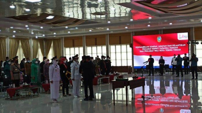 GUBERNUR Edy Lantik Pj Bupati Tapteng dan Pj Wali Kota Tebing Tinggi - Tribun-medan.com