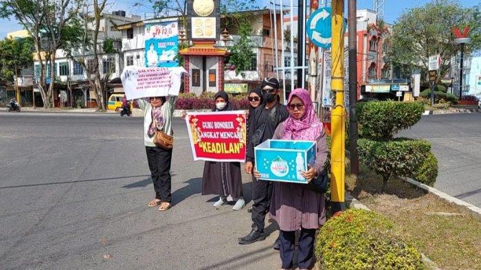 Guru Honorer Galang Dana Untuk Ptun Kan Pemkab Langkat Atas Kecurangan