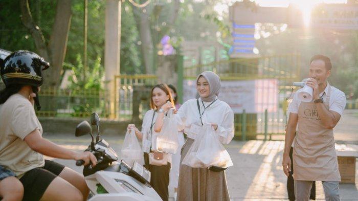 Berbagi Berkah di Bulan Ramadan, Influencer Medan Bagikan 1000 Paket ...