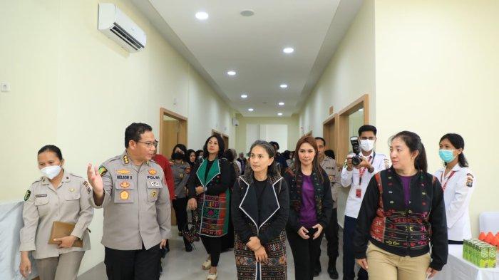 Ketua Umum Bhayangkari Kunjungi RS Bhayangkara Tingkat II Medan - Tribun-medan.com