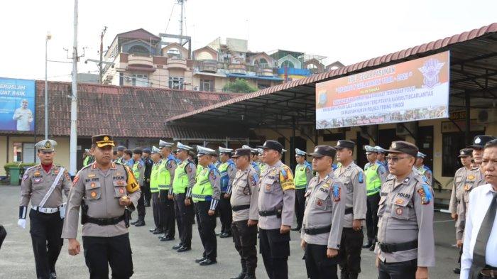 OPS Keselamatan Toba 2023 2 Minggu Ke Depan, Kapolres Tebing Tinggi Pimpin Apel Gelar Pasukan ...