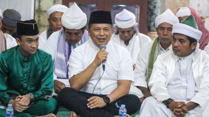 Bersama Ratusan Santri, Kapolda Sumut Hadiri Pembacaan Yasin 41 Ratib ...