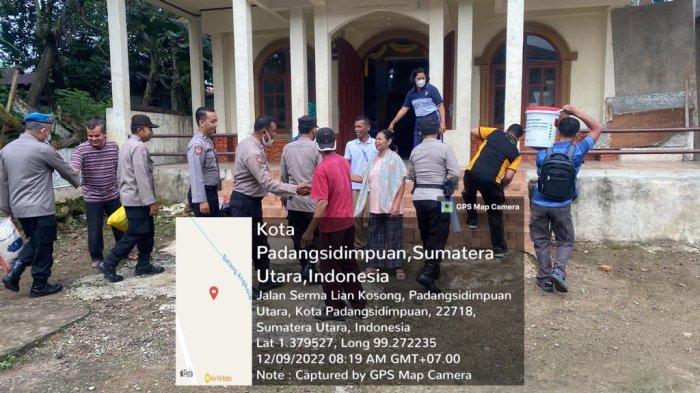 Polres Padangsidempuan Bhakti Sosial dan Anjangsana di Gereja HKI Padangsidimpuan - Tribun-medan.com