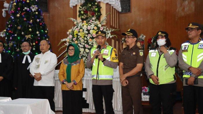 Kapolres Siantar Cek PAM Gereja Prioritas Perayaan Ibadah Natal 2022 - Tribun-medan.com