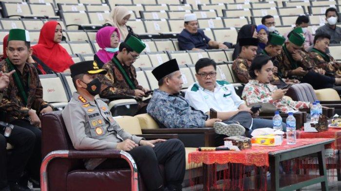 Kapolrestabes Medan Hadiri Pelantikan Pengurus Badko HMI dan KOHATI Sumut 2021-2023 - Tribun ...
