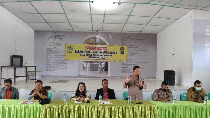 Kapolsek Balige Sosialisasi Bahaya Narkoba di SMK Negeri 1 - Tribun-medan.com