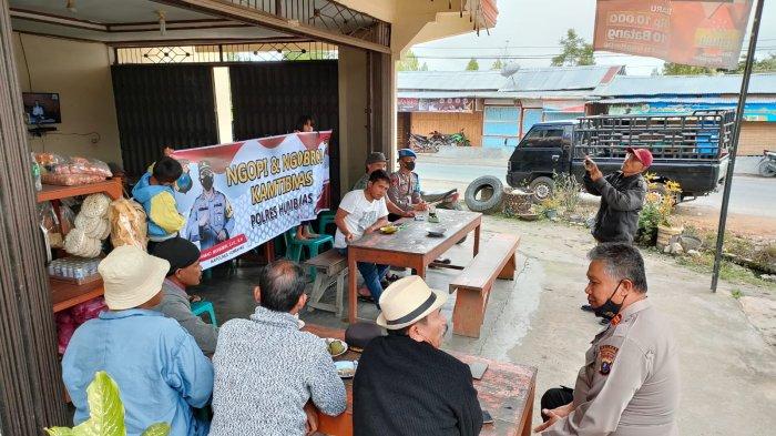 Kapolsek Pollung dan Warga Ngopi Bareng, Ini yang Mereka Bahas - Tribun ...