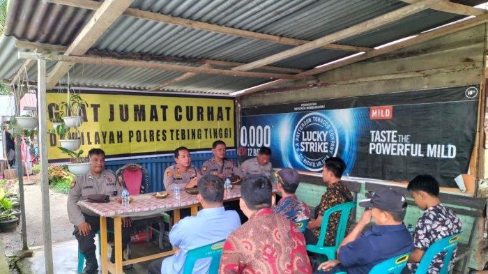 Lewat Giat Jumat Curhat, Kapolsek Dolok Merawan Sampaikan Pesan ...