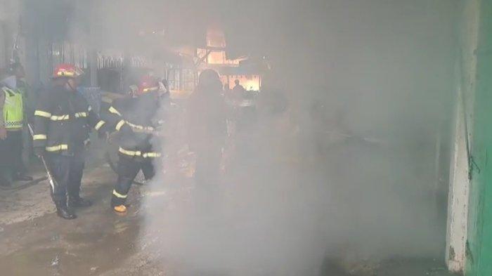 Tiga Kios di Pasar Senangin Tebing Terbakar Saat Perayaan Imlek, Diduga Akibat Korsleting ...