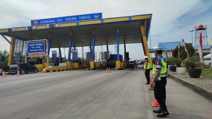 H-2 Natal, Polisi Belum Alihkan Kendaraan Melalui Ruas Tol Tebing ...
