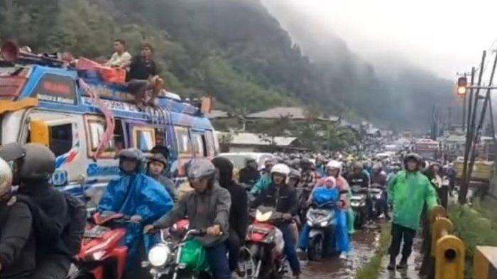 Banjir Bandang Hebat di Sembahe, Polda Sumut Imbau Pengendara Tunda ...
