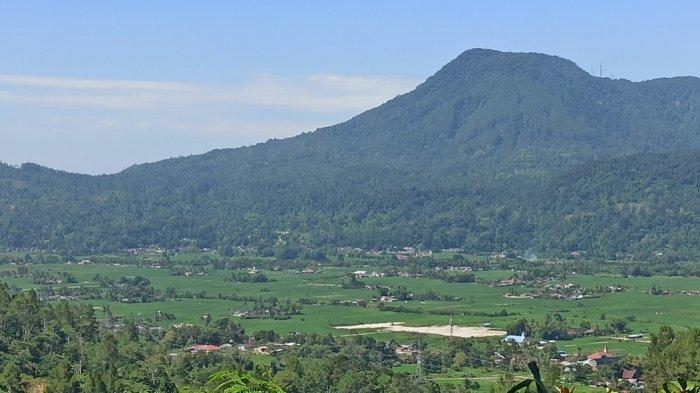 MENGENAL Kota Tarutung, Kota Durian yang Berada di Kaki Bukit Barisan ...