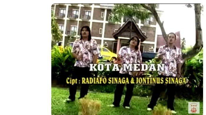 Lirik Lagu Batak Kota Medan yang Dipopulekan oleh Elexis Trio - Halaman ...