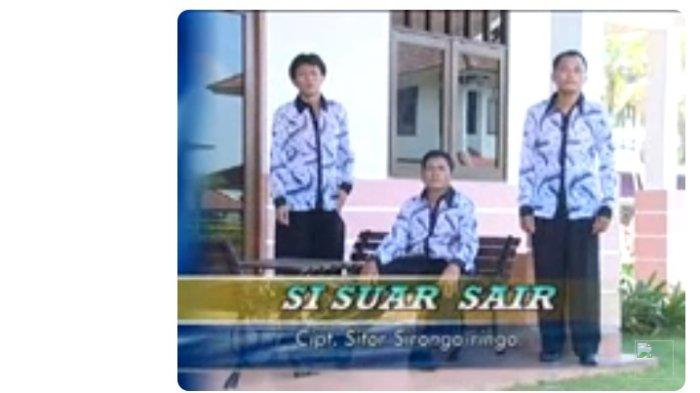 Lirik Lagu Batak Si Suar Sair yang Dipopulerkan Trio Satahi - Tribun ...
