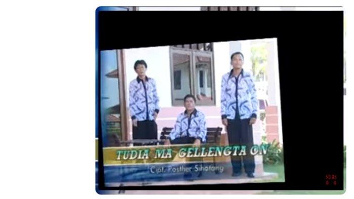 Lirik Lagu Batak Tudia Ma Gellengta On yang Dipopulerkan Trio Satahi - Tribun-medan.com