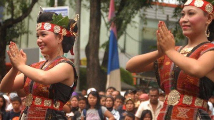 Lirik Chord Lagu Batak Alusi Au By Viky Sianipar & Trison Manurung ...