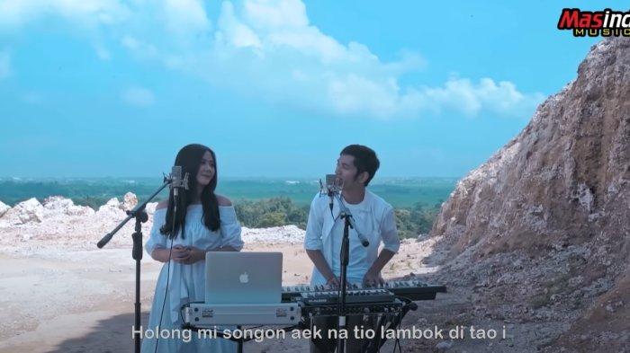 Arti dan Lirik Lagu Batak Aek Sigarani Api Dipopulerkan oleh Henry Manullang ft Yanti Sitohang ...