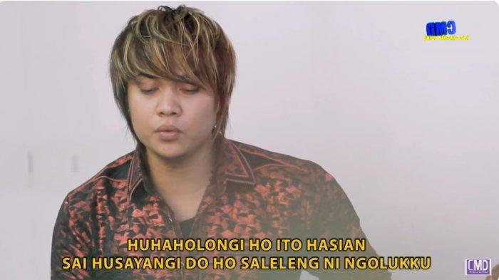 Arti Lirik Lagu Batak Ajari Ma Au yang Dinaynyikan oleh The Boys Trio ...