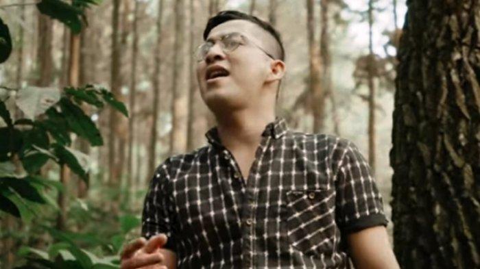 Lirik Lagu Batak Nasibhu Do Inang Dipopulerkan Oleh Lundu Manurung ...