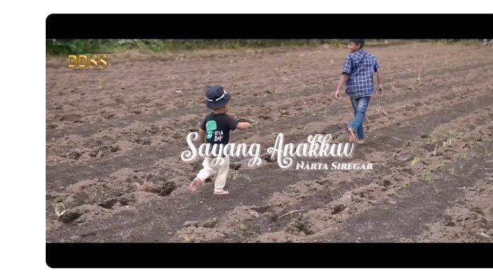 Lirik Lagu Karo Sayang Anakku, Dipopulerkan Narta Siregar - Tribun-medan.com