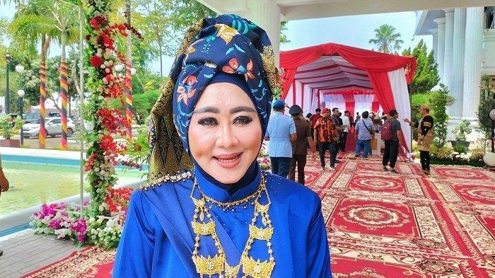 SOSOK Lisda Hendrajoni, Istri Bupati Pesisir Selatan Kembali Duduk jadi ...