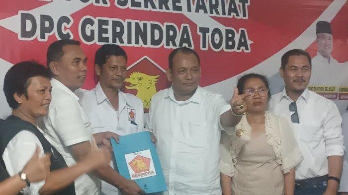 Pilkada Toba - Mantan Kajari Toba Robinson Sitorus Daftar Bacalon ke ...