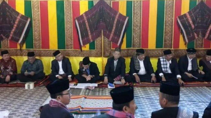 Tradisi Markobar pada Suku Mandailing yang Masih Terjaga Hingga saat ...